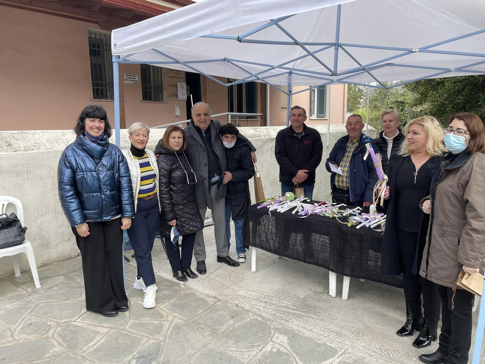 Γιάννου: Οι λαμπάδες του ΚΔΑΠ ΜΕΑ Ορίζοντες Έδεσσας είναι πάντα ...