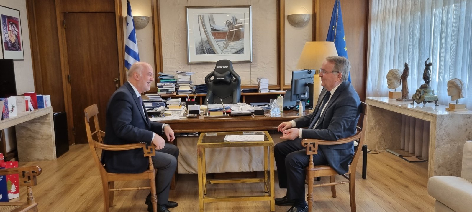 Συνάντηση του Γιώργου Καρασμάνη με την ηγεσία του υπ. Δικαιοσύνης για ...