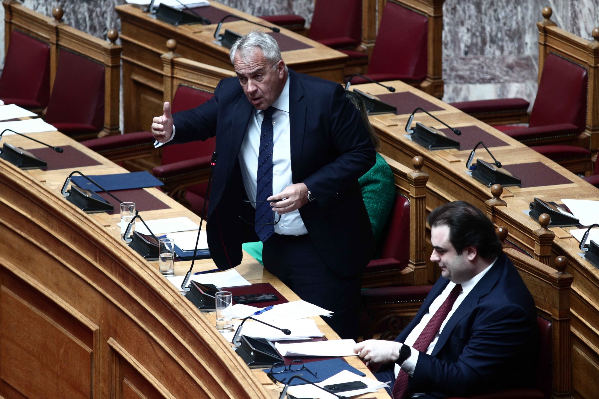 Η ΝΔ των 2εκ. ψήφων που κυβερνά «θάβει» τις 1,4 εκατομμύρια υπογραφές ...